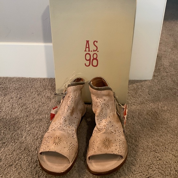 A.S.98 | Shoes | New In Box As98 Floral Ritchie Sandalhandmade Italian Leather Comfort Style ...